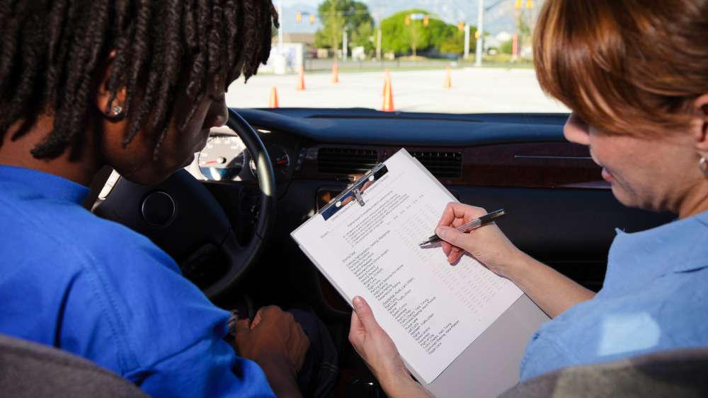 Best Tips to Ace the Driving Theory Test in the Usa 2023