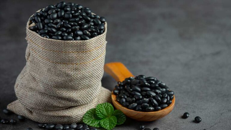 Naturally Black Foods That Are Packed With Nutrients